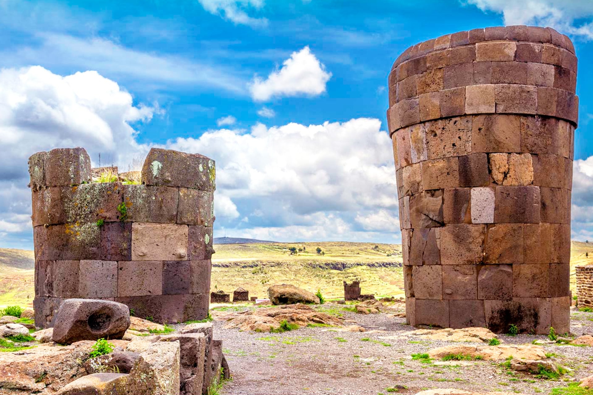 Tour Chullpas de Sillustani Puno 1/2 Dia - Tours a Machu Picchu y Cusco